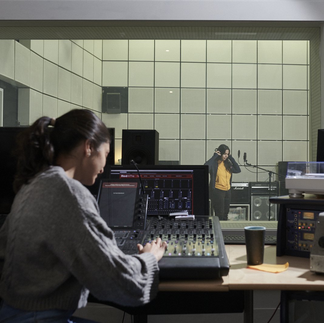 RCA podcast: The boundaries of communication | Royal College of Art
